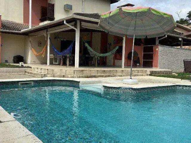 Casa / Sobrado em Condomínio para Venda em Jacareí/SP Loteamento Villa Branca 5 Quartos