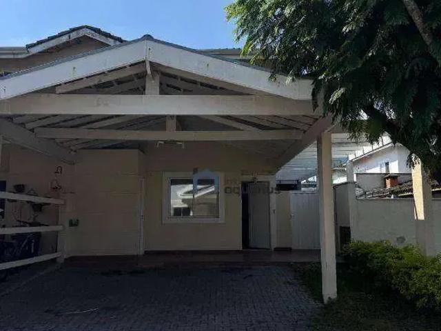 Casa / Sobrado em Condomínio para Venda em Jacareí/SP Loteamento Villa Branca 3 Quartos