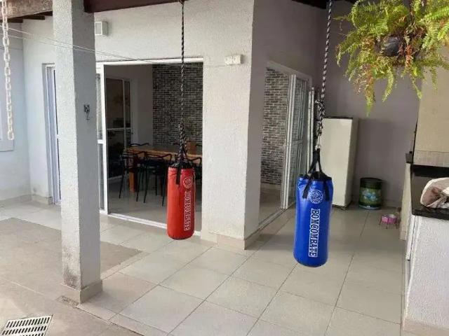 Casa / Sobrado em Condomínio para Venda em Jacareí/SP Loteamento Villa Branca 3 Quartos