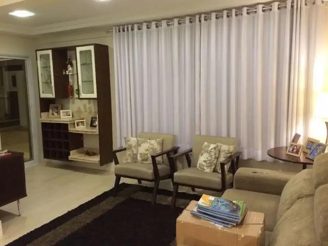 Casa / Sobrado em Condomínio para Venda em Jacareí/SP Loteamento Villa Branca 3 Quartos