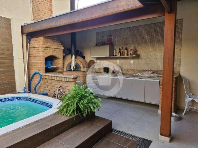 Casa / Sobrado em Condomínio para Venda em Jacareí/SP Loteamento Villa Branca 3 Quartos