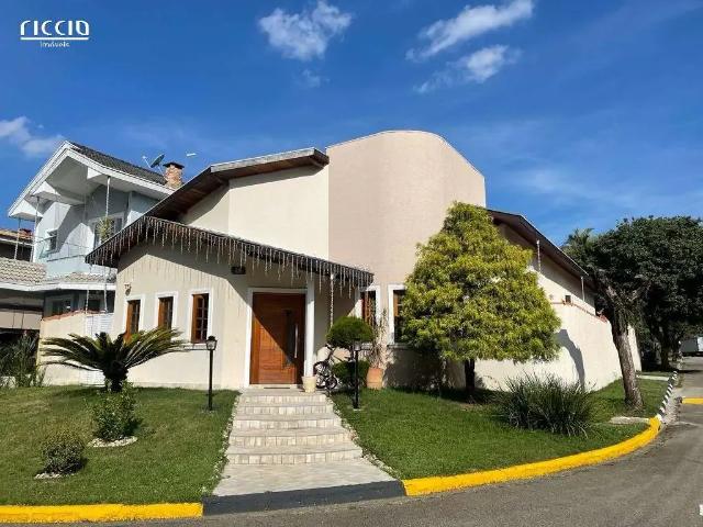Casa / Sobrado em Condomínio para Venda em Jacareí/SP Loteamento Villa Branca 3 Quartos