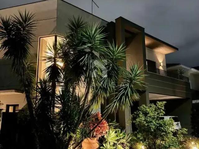 Casa / Sobrado em Condomínio para Venda em Jacareí/SP Parque Califórnia 3 Quartos