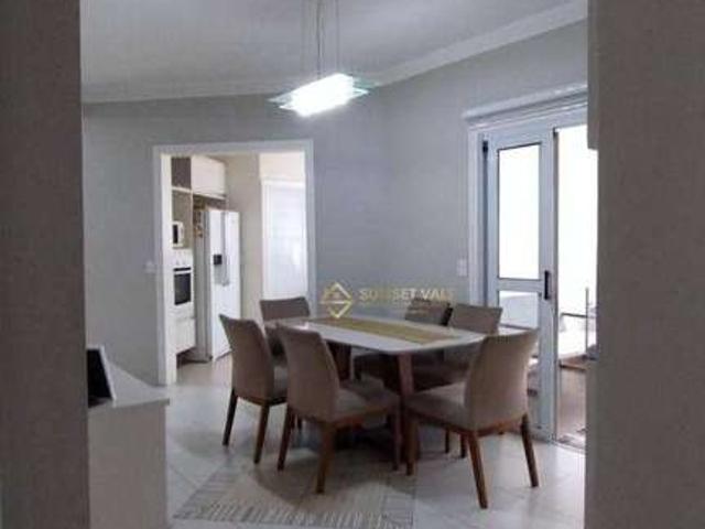 Casa / Sobrado em Condomínio para Venda em Jacareí/SP Parque Califórnia 3 Quartos