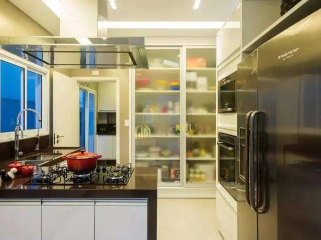 Casa / Sobrado em Condomínio para Venda em Jacareí/SP Parque Califórnia 3 Quartos