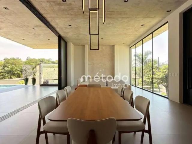 Casa / Sobrado em Condomínio para Venda em Jacareí/SP Parque Residencial Jequitibá 4 Quartos