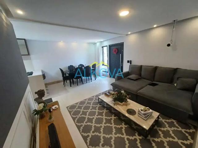 Casa / Sobrado em Condomínio para Venda em Jacareí/SP Residencial Santa Paula 3 Quartos