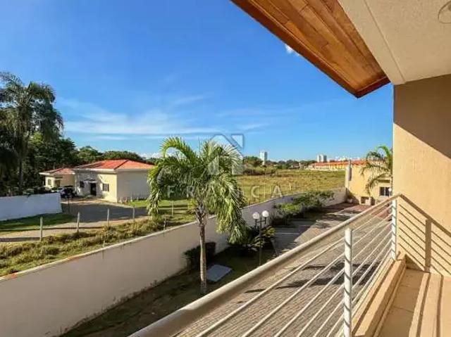 Casa / Sobrado em Condomínio para Venda em Jacareí/SP São João 3 Quartos