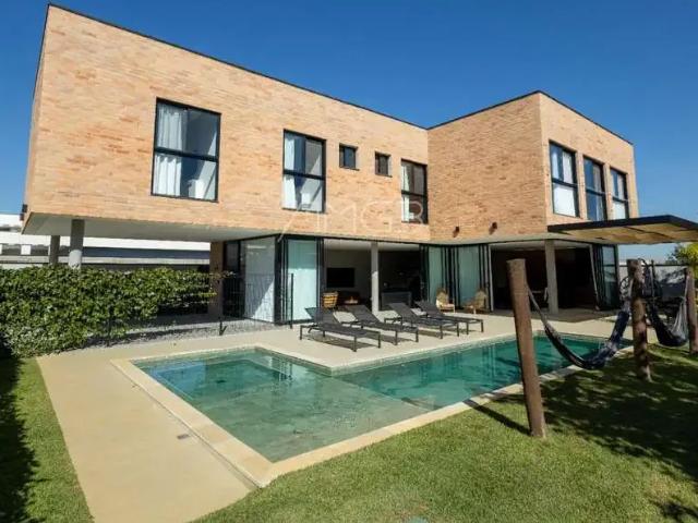 Casa / Sobrado em Condomínio para Venda em Jaguariúna/SP Chácara São José 4 Quartos
