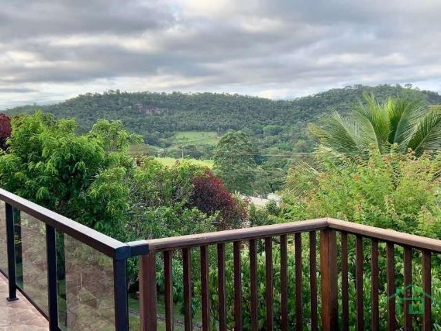 Casa / Sobrado em Condomínio para Venda em Jambeiro/SP Recanto Santa Barbara 3 Quartos