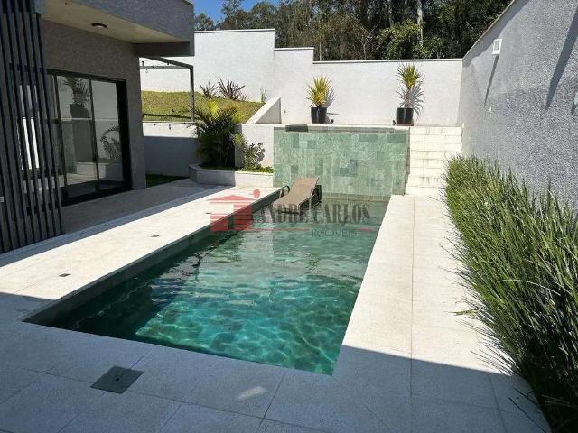 Casa / Sobrado em Condomínio para Venda em Jandira/SP Jardim do Golf I 3 Quartos
