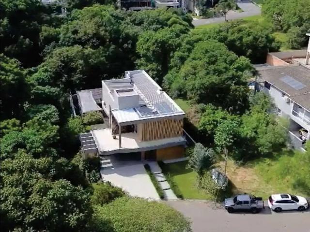 Casa / Sobrado em Condomínio para Venda em Jandira/SP Jardim do Golf I 5 Quartos