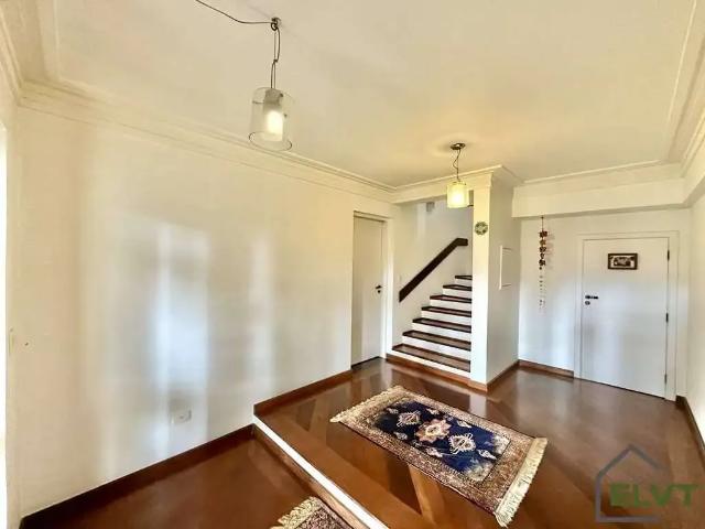 Casa / Sobrado em Condomínio para Venda em Jandira/SP Jardim do Golf I 5 Quartos