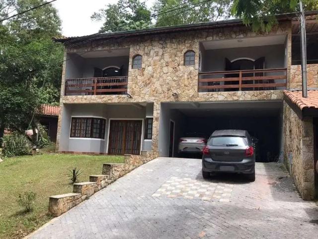 Casa / Sobrado em Condomínio para Venda em Jandira/SP Lago dos Cisnes 4 Quartos