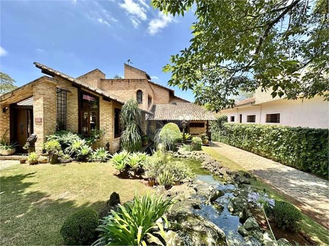 Casa / Sobrado em Condomínio para Venda em Jandira/SP Centro 4 Quartos