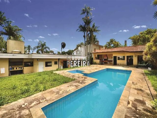 Casa / Sobrado em Condomínio para Venda em Jandira/SP Nova Higienópolis 5 Quartos