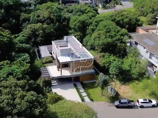 Casa / Sobrado em Condomínio para Venda em Jandira/SP Reserva Santa Maria 5 Quartos