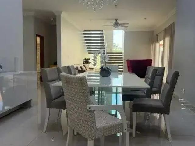 Casa / Sobrado em Condomínio para Venda em Jardinópolis/SP Centro 4 Quartos