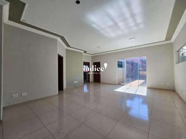 Casa / Sobrado em Condomínio para Venda em Jardinópolis/SP Centro 3 Quartos