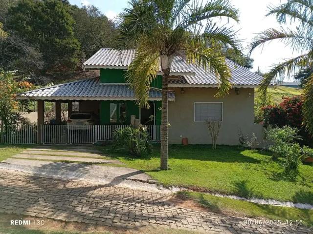 Casa / Sobrado em Condomínio para Venda em Joanópolis/SP Bairro do Rosário 3 Quartos