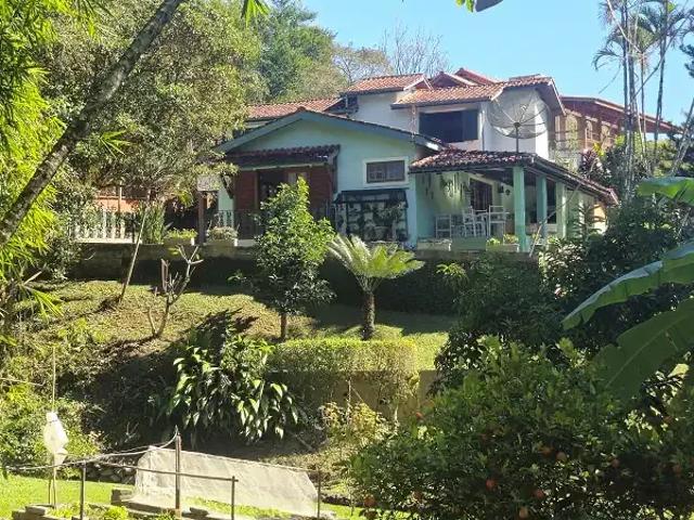 Casa / Sobrado em Condomínio para Venda em Joanópolis/SP Condomínio Porto Danalis 6 Quartos
