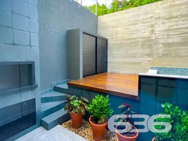 Casa / Sobrado em Condomínio para Venda em Joinville/SC Anita Garibaldi 3 Quartos