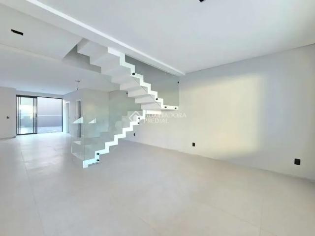 Casa / Sobrado em Condomínio para Venda em Joinville/SC Anita Garibaldi 3 Quartos