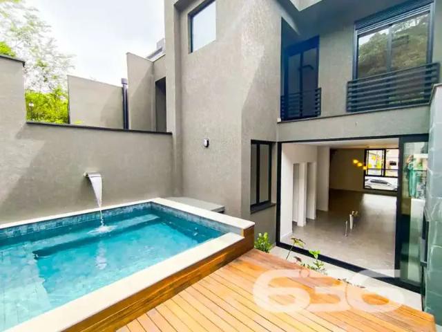 Casa / Sobrado em Condomínio para Venda em Joinville/SC Anita Garibaldi 3 Quartos