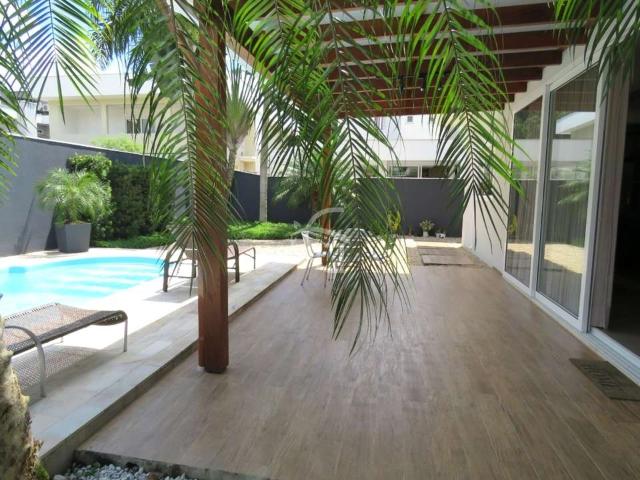 Casa / Sobrado em Condomínio para Venda em Joinville/SC Anita Garibaldi 3 Quartos