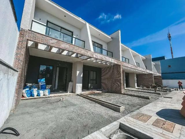Casa / Sobrado em Condomínio para Venda em Joinville/SC Boa Vista 2 Quartos