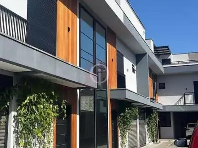 Casa / Sobrado em Condomínio para Venda em Joinville/SC Bom Retiro 4 Quartos
