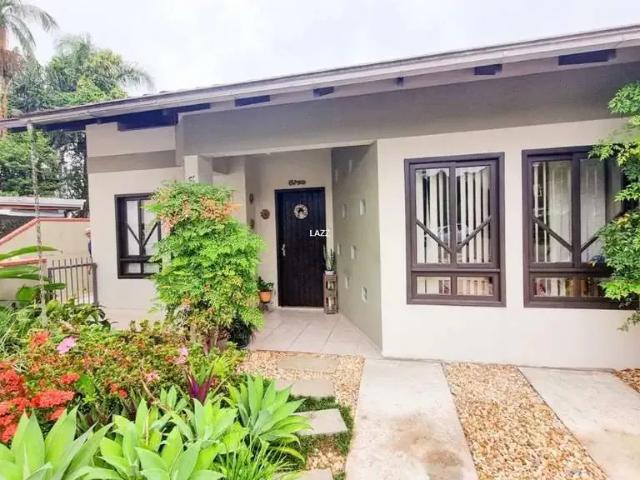 Casa / Sobrado em Condomínio para Venda em Joinville/SC Costa e Silva 4 Quartos