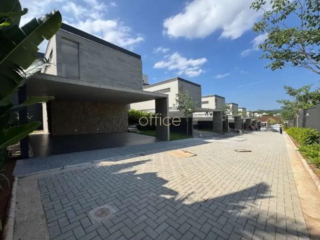 Casa / Sobrado em Condomínio para Venda em Joinville/SC Glória 4 Quartos