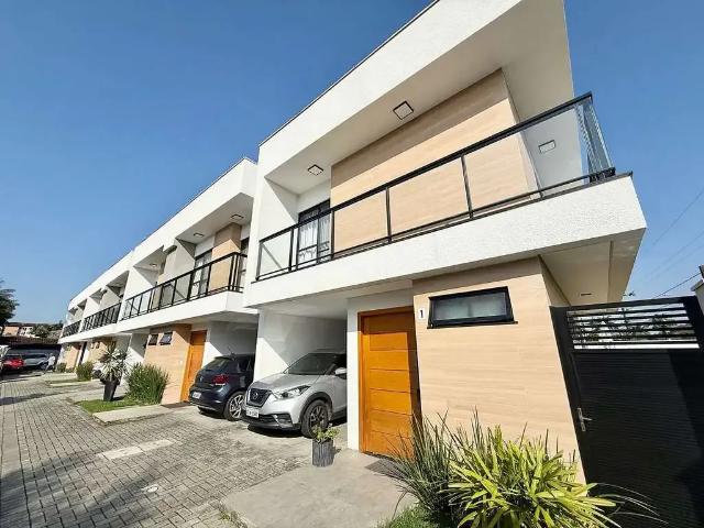 Casa / Sobrado em Condomínio para Venda em Joinville/SC Glória 3 Quartos