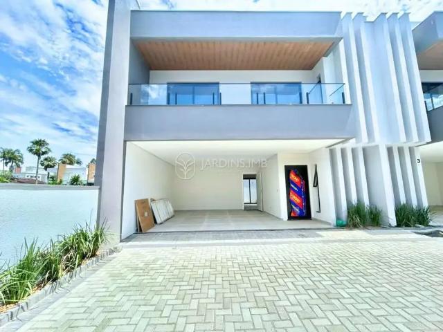 Casa / Sobrado em Condomínio para Venda em Joinville/SC Glória 3 Quartos