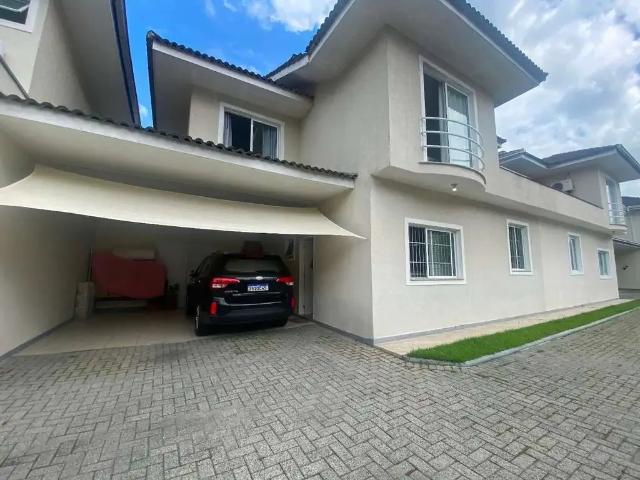Casa / Sobrado em Condomínio para Venda em Joinville/SC Glória 3 Quartos