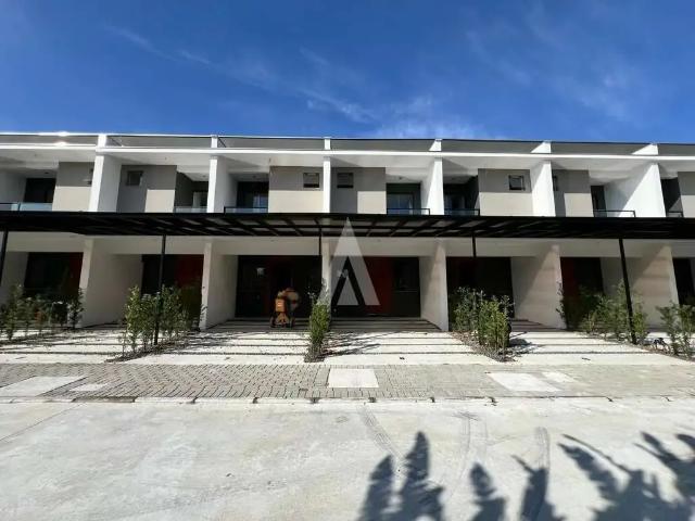 Casa / Sobrado em Condomínio para Venda em Joinville/SC Itaum 3 Quartos