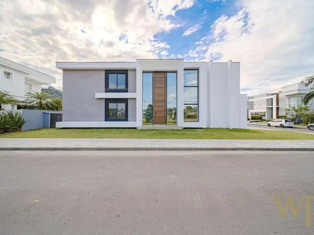 Casa / Sobrado em Condomínio para Venda em Joinville/SC Pirabeiraba 4 Quartos