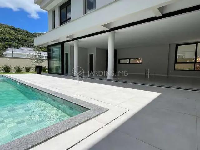 Casa / Sobrado em Condomínio para Venda em Joinville/SC Pirabeiraba 4 Quartos