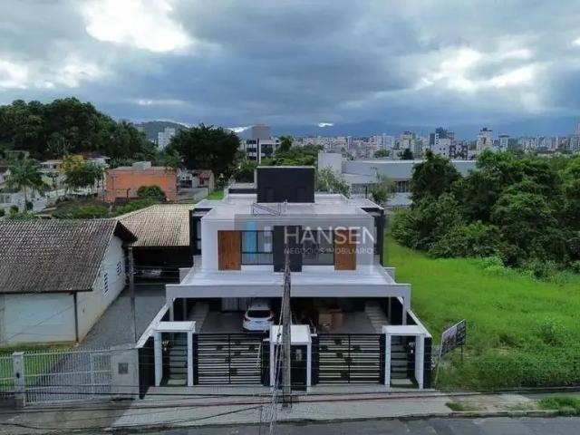 Casa / Sobrado em Condomínio para Venda em Joinville/SC Saguaçu 3 Quartos