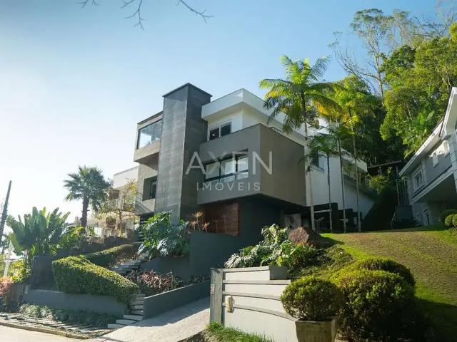 Casa / Sobrado em Condomínio para Venda em Joinville/SC Saguaçu 4 Quartos