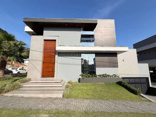 Casa / Sobrado em Condomínio para Venda em Joinville/SC Vila Nova 4 Quartos