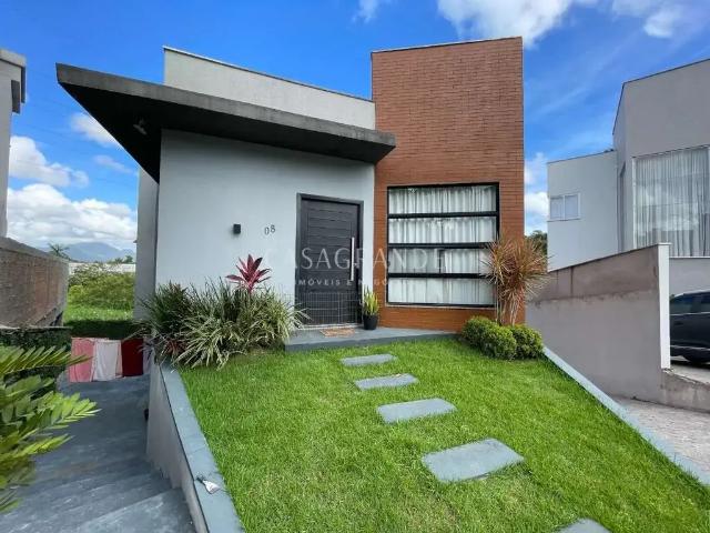 Casa / Sobrado em Condomínio para Venda em Joinville/SC Vila Nova 3 Quartos
