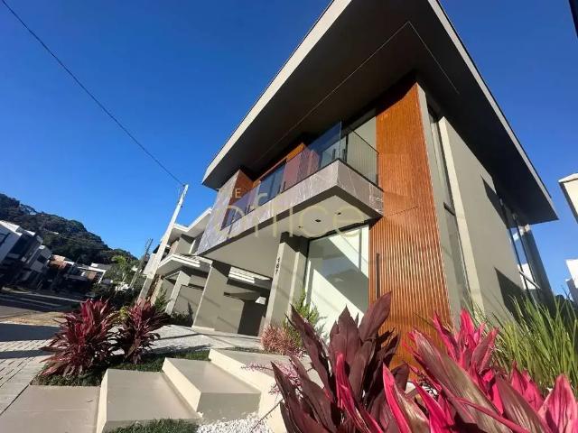 Casa / Sobrado em Condomínio para Venda em Joinville/SC Vila Nova 3 Quartos