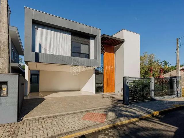 Casa / Sobrado em Condomínio para Venda em Joinville/SC Vila Nova 3 Quartos