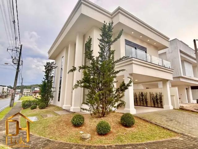 Casa / Sobrado em Condomínio para Venda em Joinville/SC Vila Nova 3 Quartos