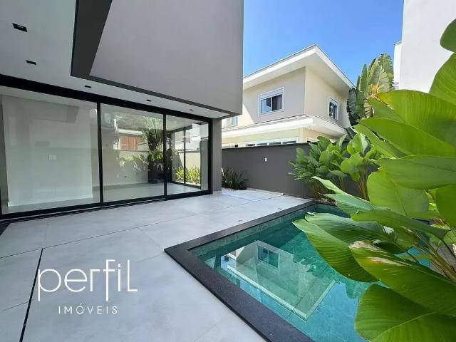 Casa / Sobrado em Condomínio para Venda em Joinville/SC Vila Nova 3 Quartos