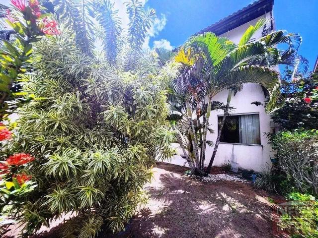 Casa / Sobrado em Condomínio para Venda em Lauro de Freitas/BA Vilas do Atlantico 4 Quartos