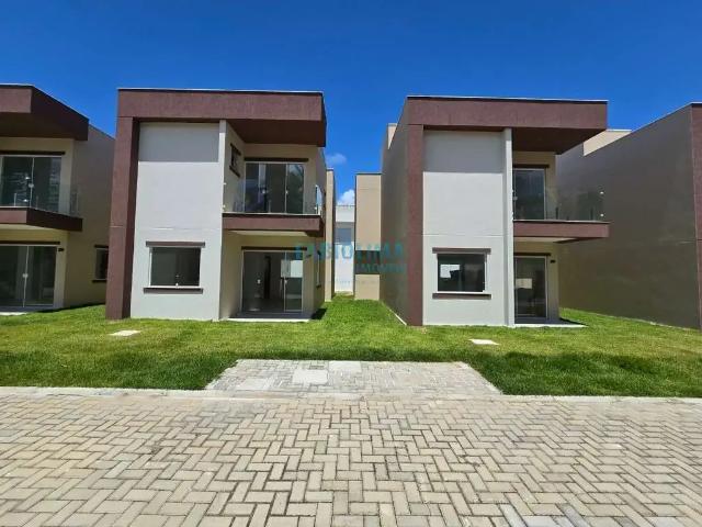 Casa / Sobrado em Condomínio para Venda em Lauro de Freitas/BA Buraquinho 4 Quartos