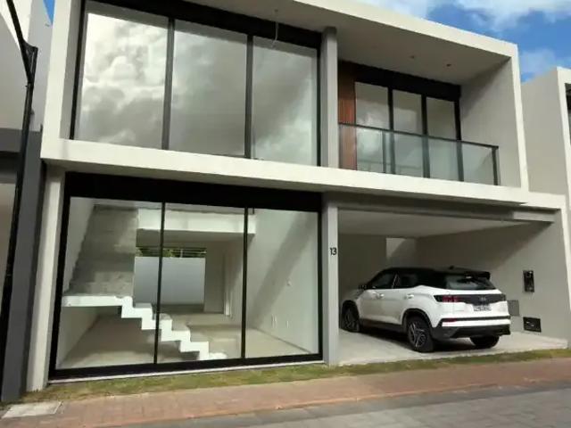 Casa / Sobrado em Condomínio para Venda em Lauro de Freitas/BA Buraquinho 4 Quartos